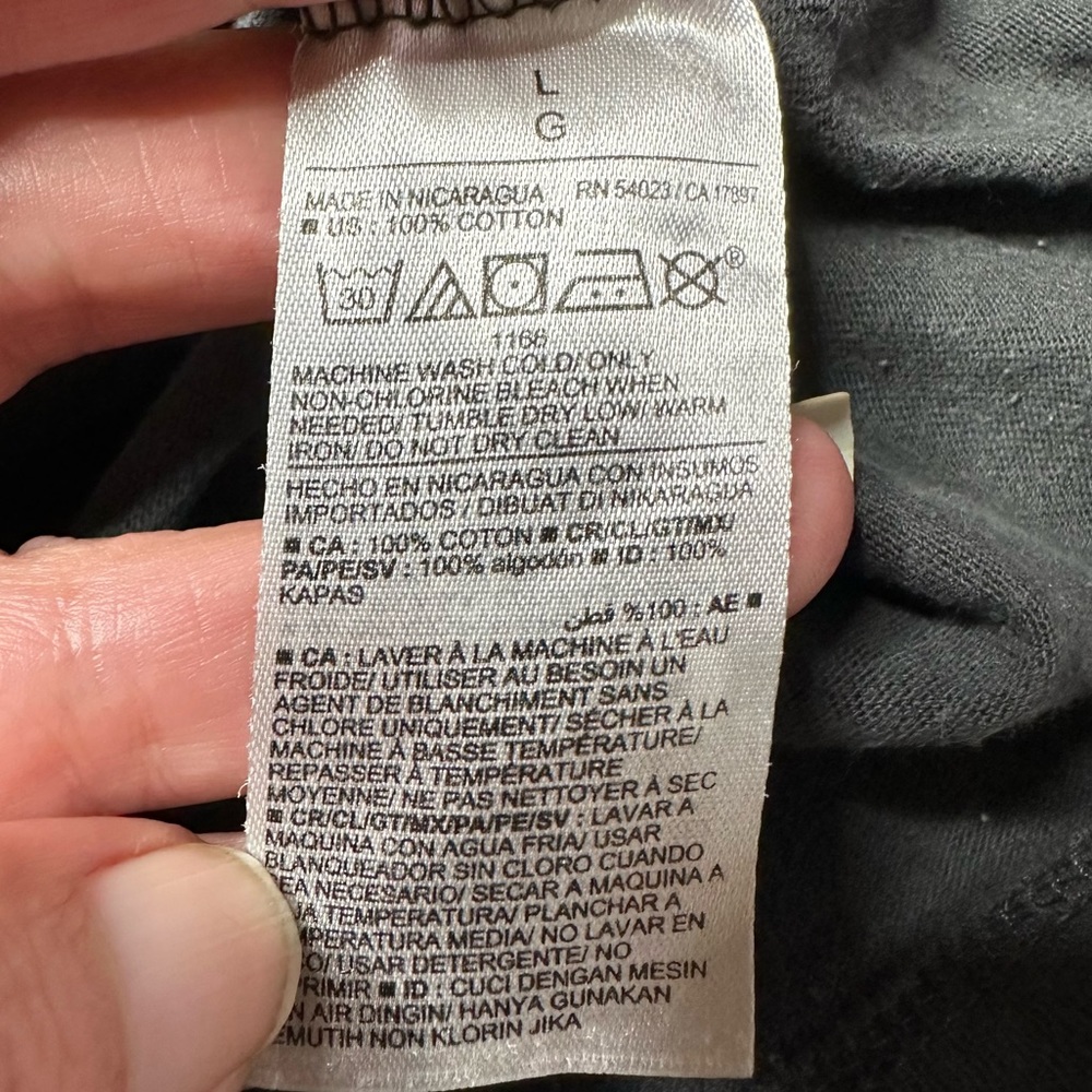 Tupac 2pac Praying Dear Mama Graphic {Old Navy} T-Shi… - Gem